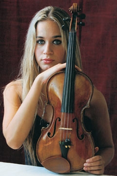 La violinista Anna Tifu il 23 dicembre in concerto a Pescara