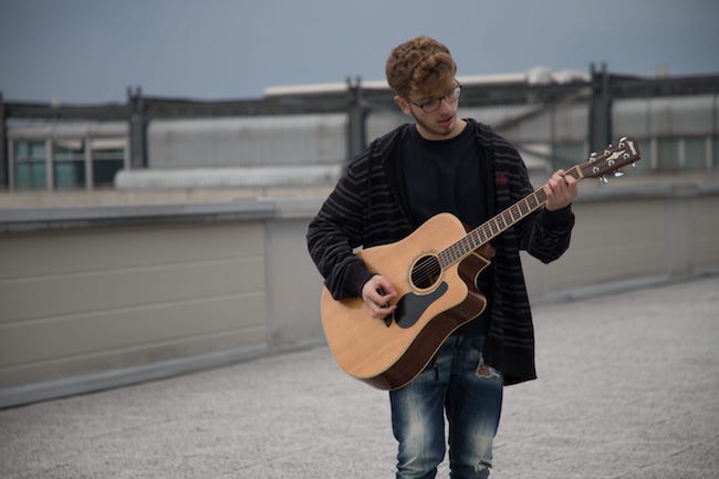 "Stars at dawn", il debutto discografico di Alessandro Angelone