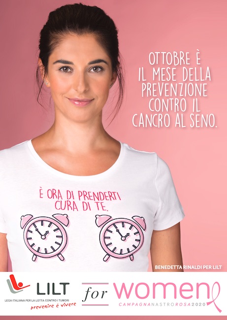 La fontana dei Due leoni illuminata di rosa per la Campagna Nastro Rosa