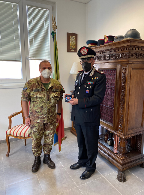 Il Generale Cerrina lascia l'Abruzzo, visita di commiato al Comando ...