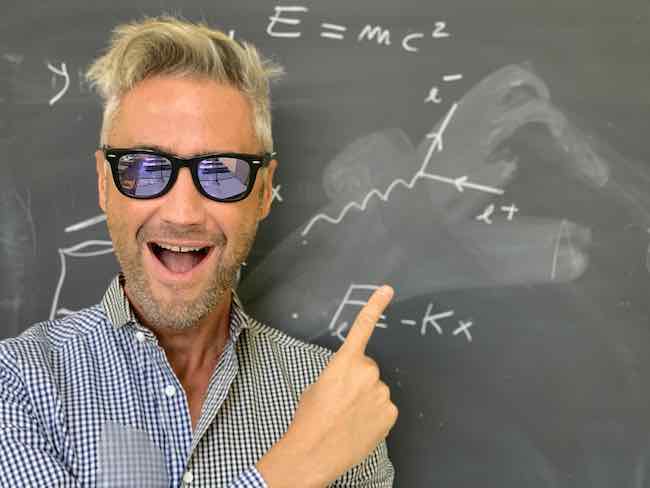 “La fisica che ci piace”, prof influencer Schettini alla Mondadori di ...