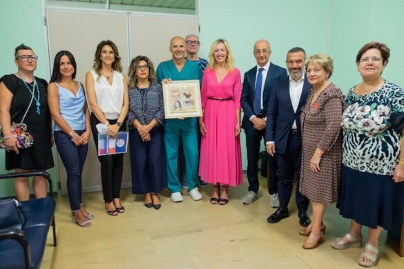 Pescara, Azzurro Donna visita al reparto senologia dello Spirito Santo