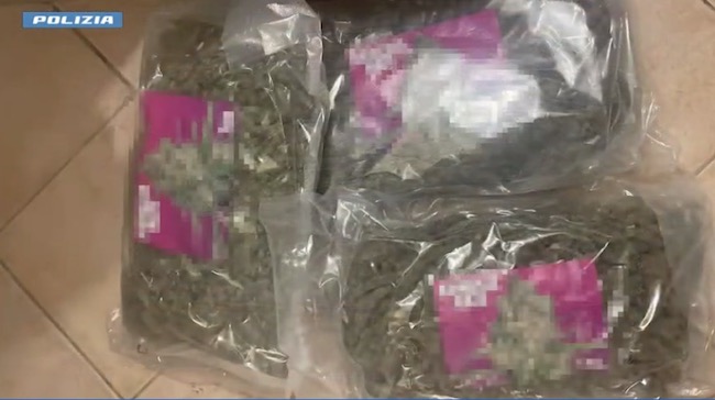 Pescara: arrestato biker per traffico di droga, sequestrati 20 kg